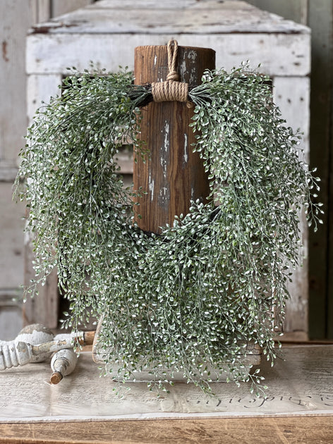 20" Little Luna Green Leaves Wreath – Cattail Cottage